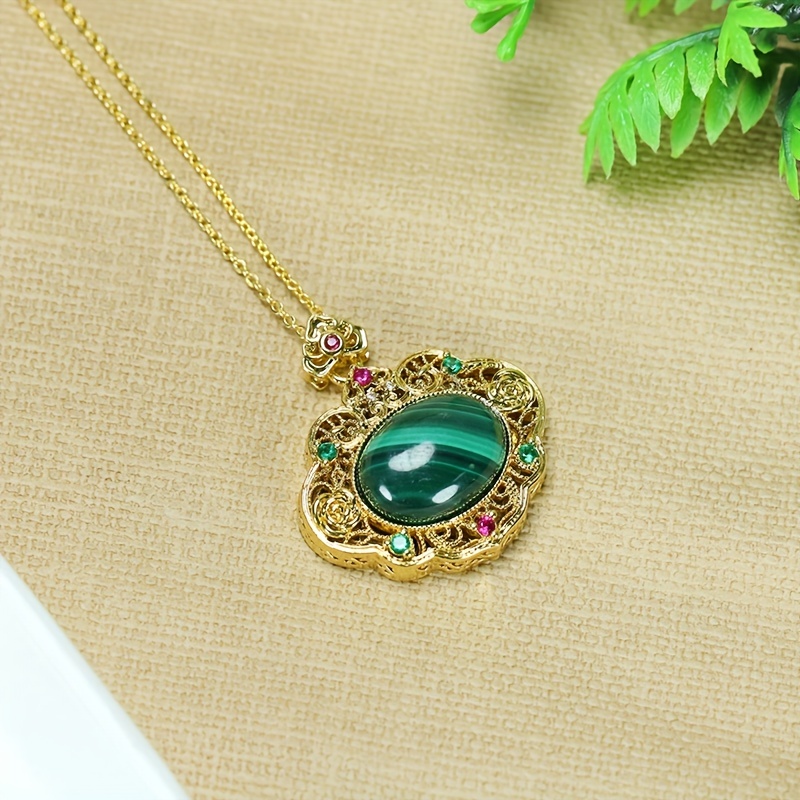 Exquisite Fashion Natural Stone Green Pendant Holiday Gift - Temu Ireland