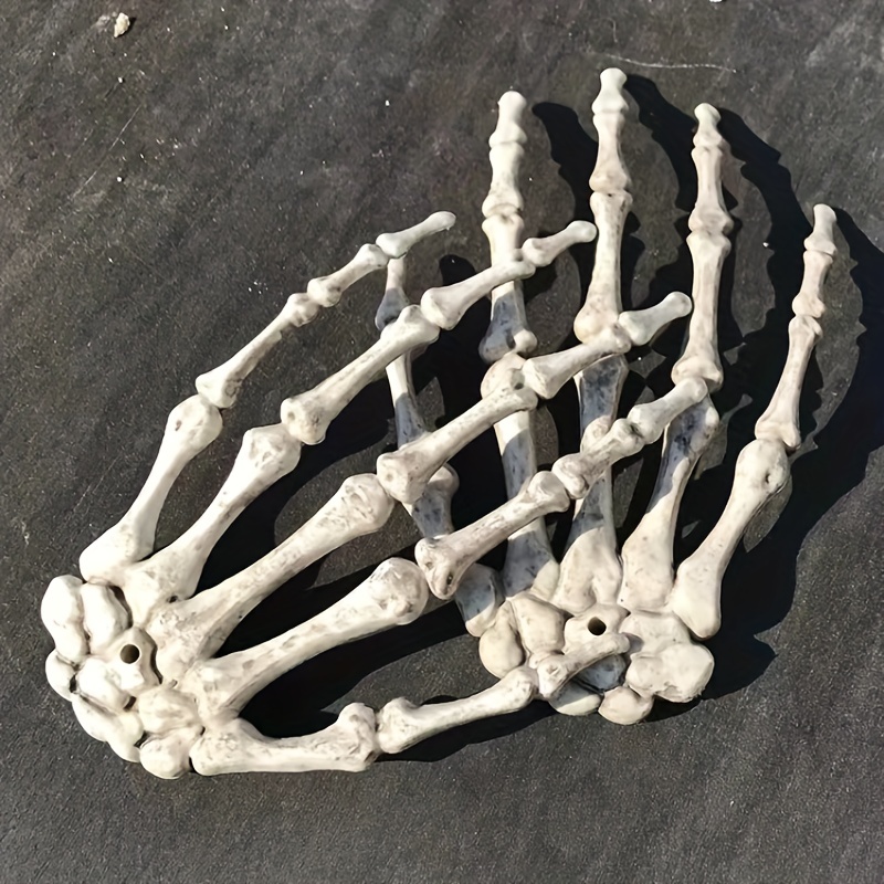 2pcs Realistic Resin Skeleton Hand Decorations 6.1 x 3.94 Halloween Haunted House Party Decor and Horror Props