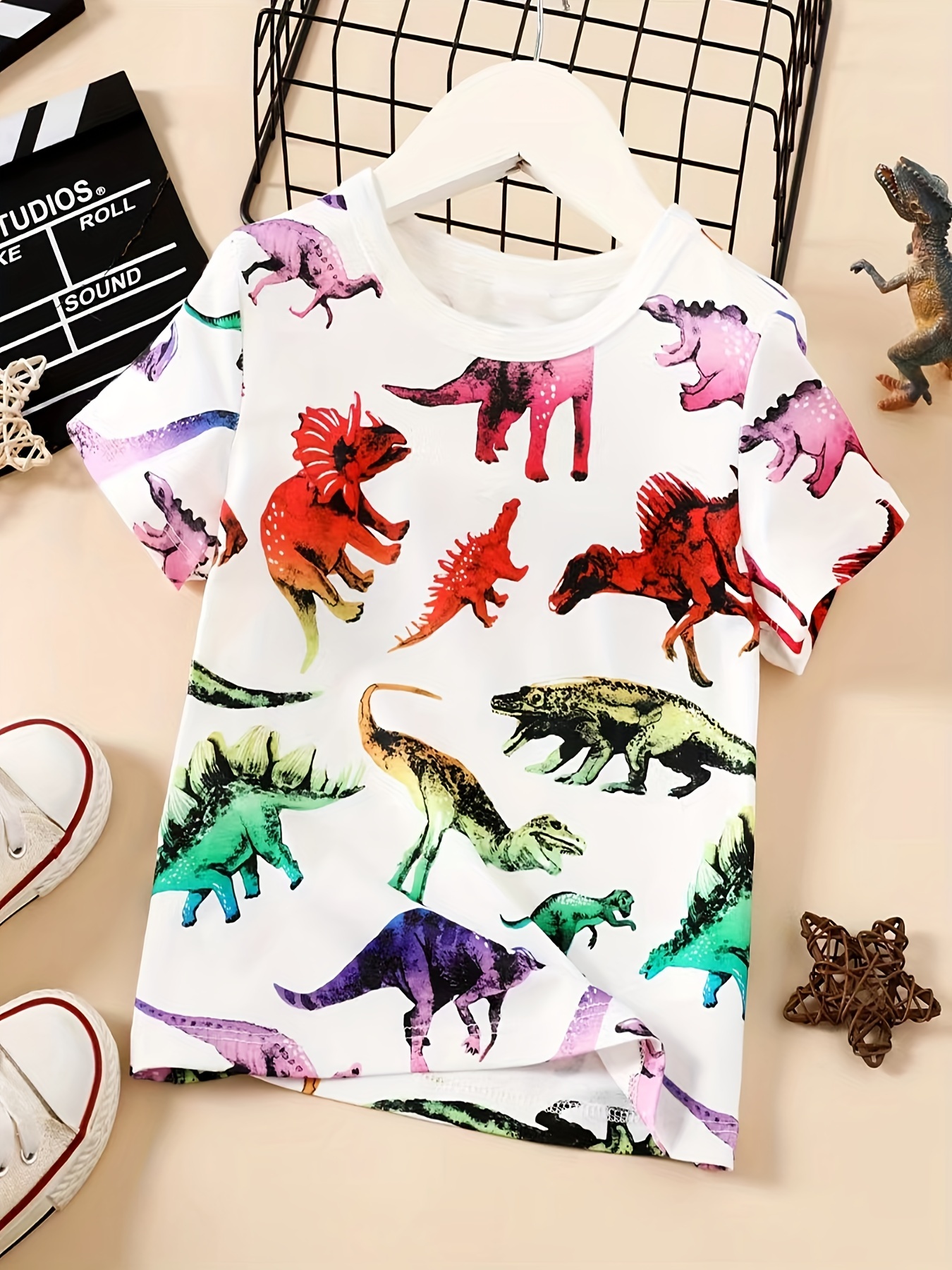 キッズカラフルな恐竜グラフィック Tシャツ クルーネック Tシャツトップ夏の幼児の男の子と女の子の服 Temu Japan