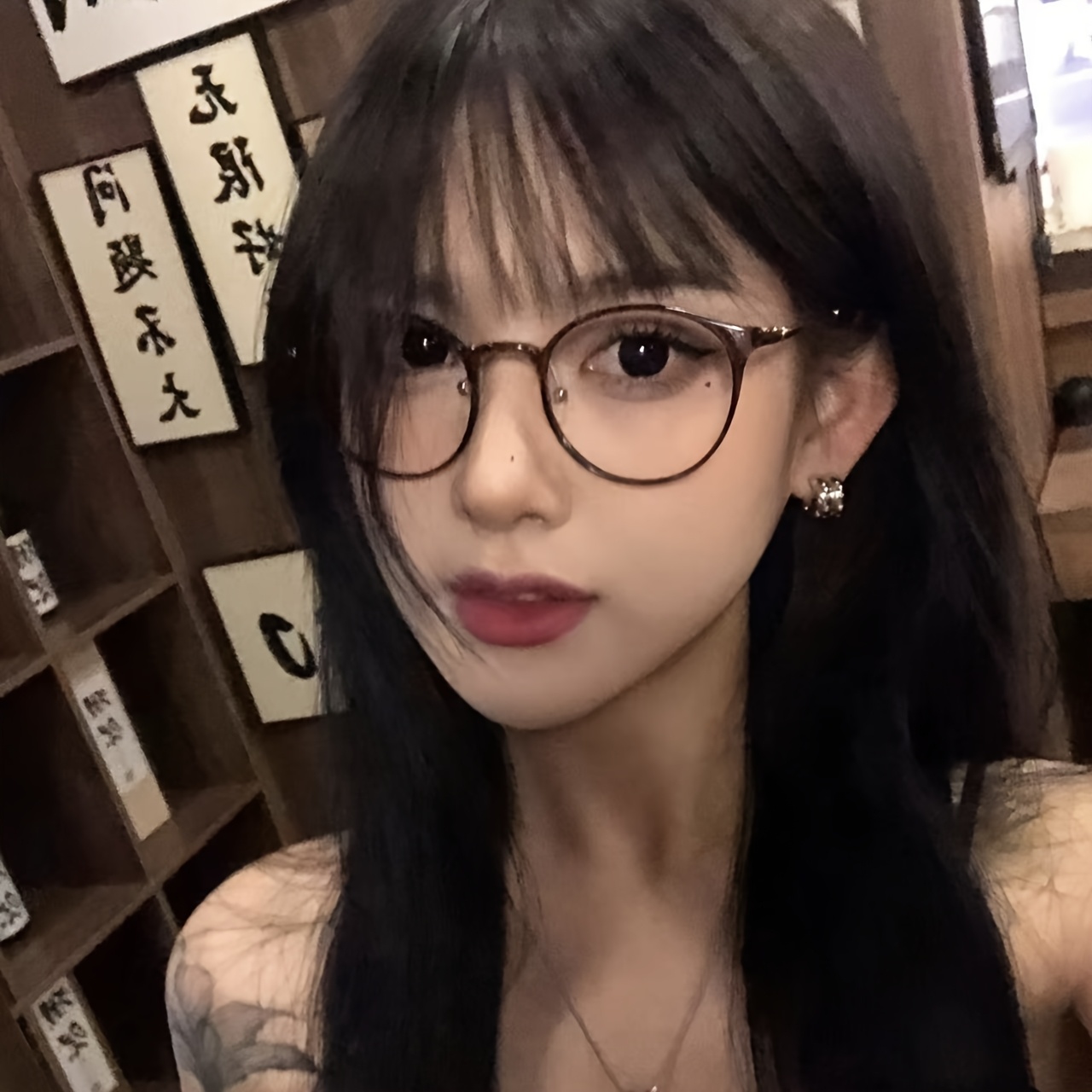 round frame glasses sold on Temu United States