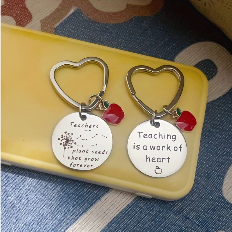 2pcs Sweet Moving Silvery Round Tag Keychain With Heart Shape Buckle ...