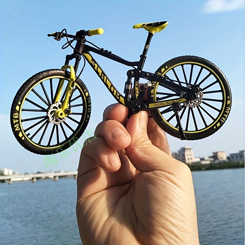 fingerbike downhill - Ghana