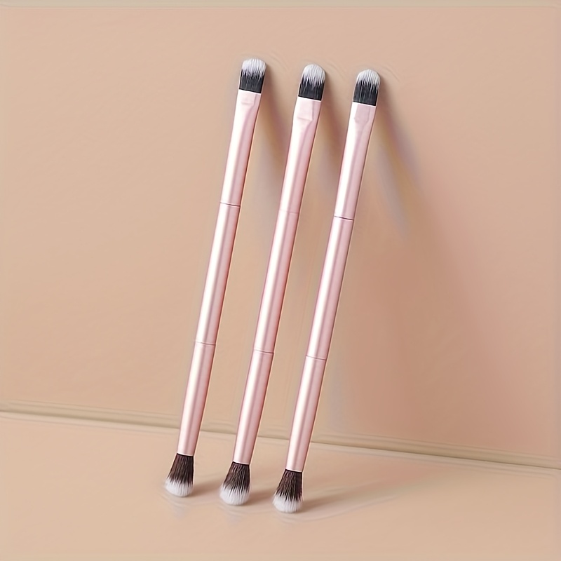 eyeshadow brushes sold on Temu United States