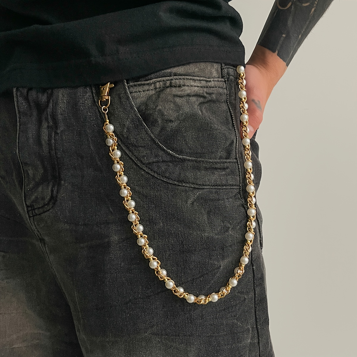 wallet chain sold on Temu United States
