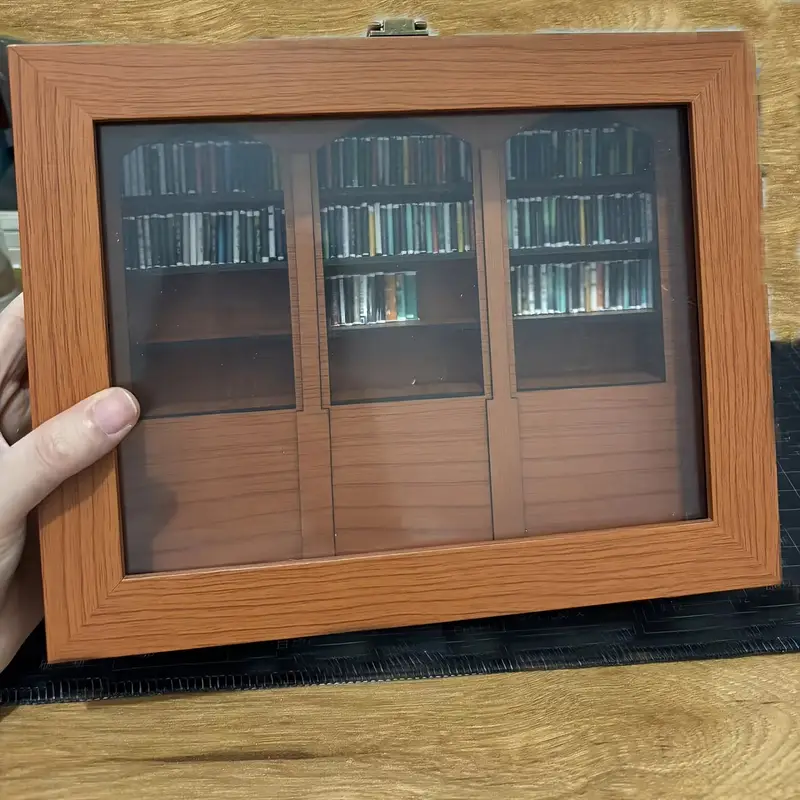 Дървена Книжна Полица за Облекчаване на Стреса с Мини Книга Temu Bulgaria