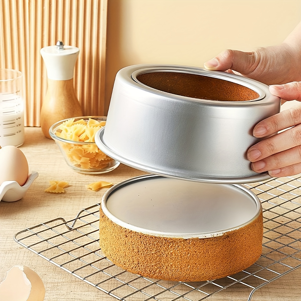 cake tins - United Kingdom