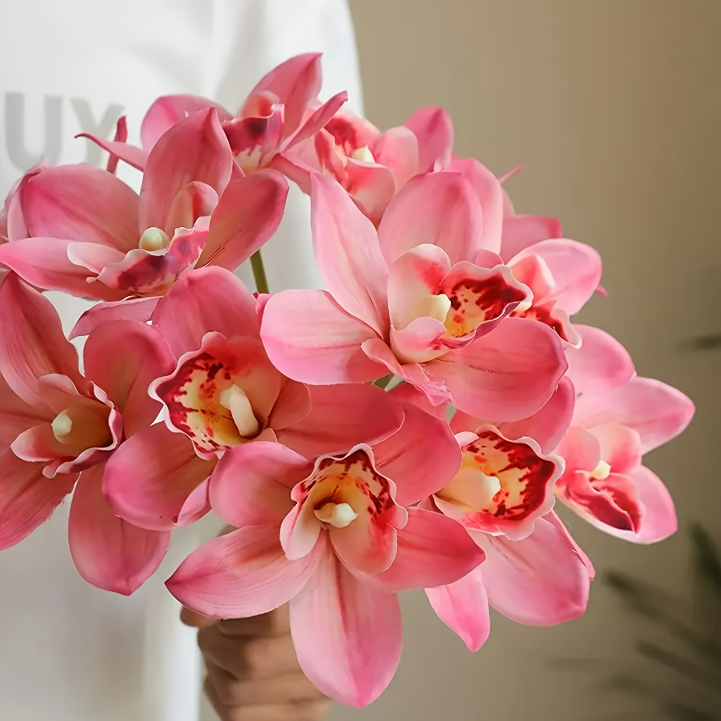 realistic artificial flowers sold on Temu United States