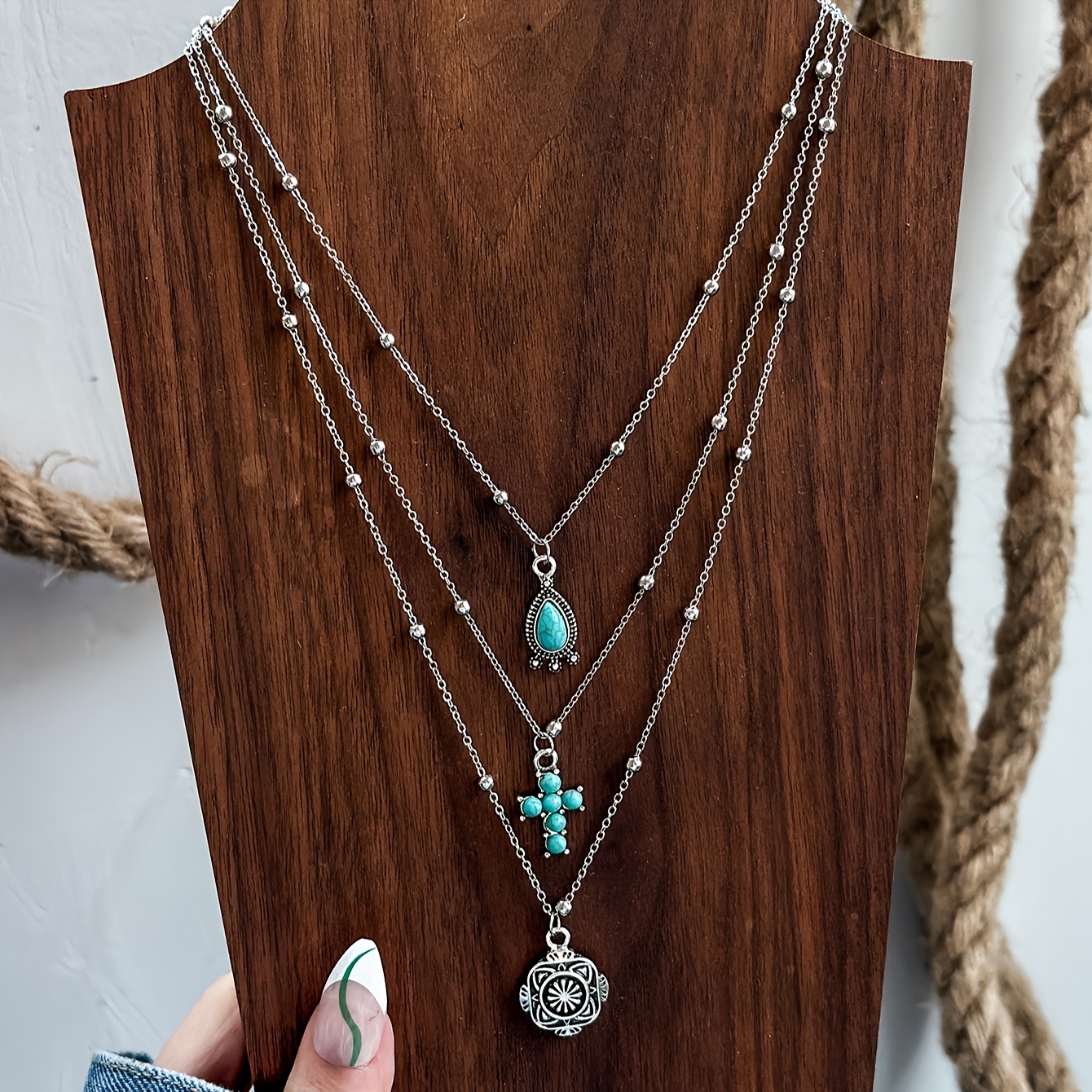 womens necklaces sold on Temu United States