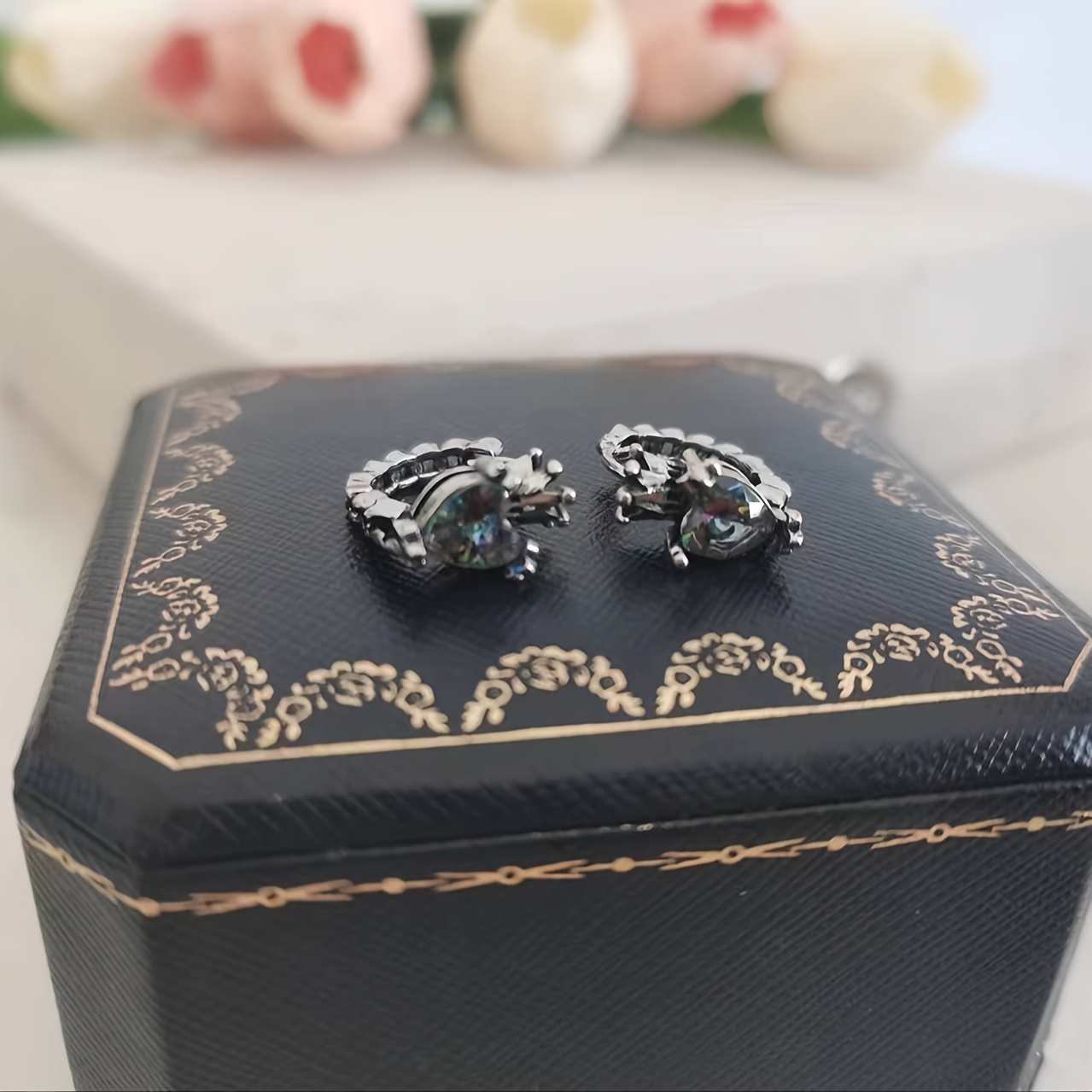 1 Necklace/ Earrings/ Chic Jewelry Set Special Heart + Crown - Temu ...