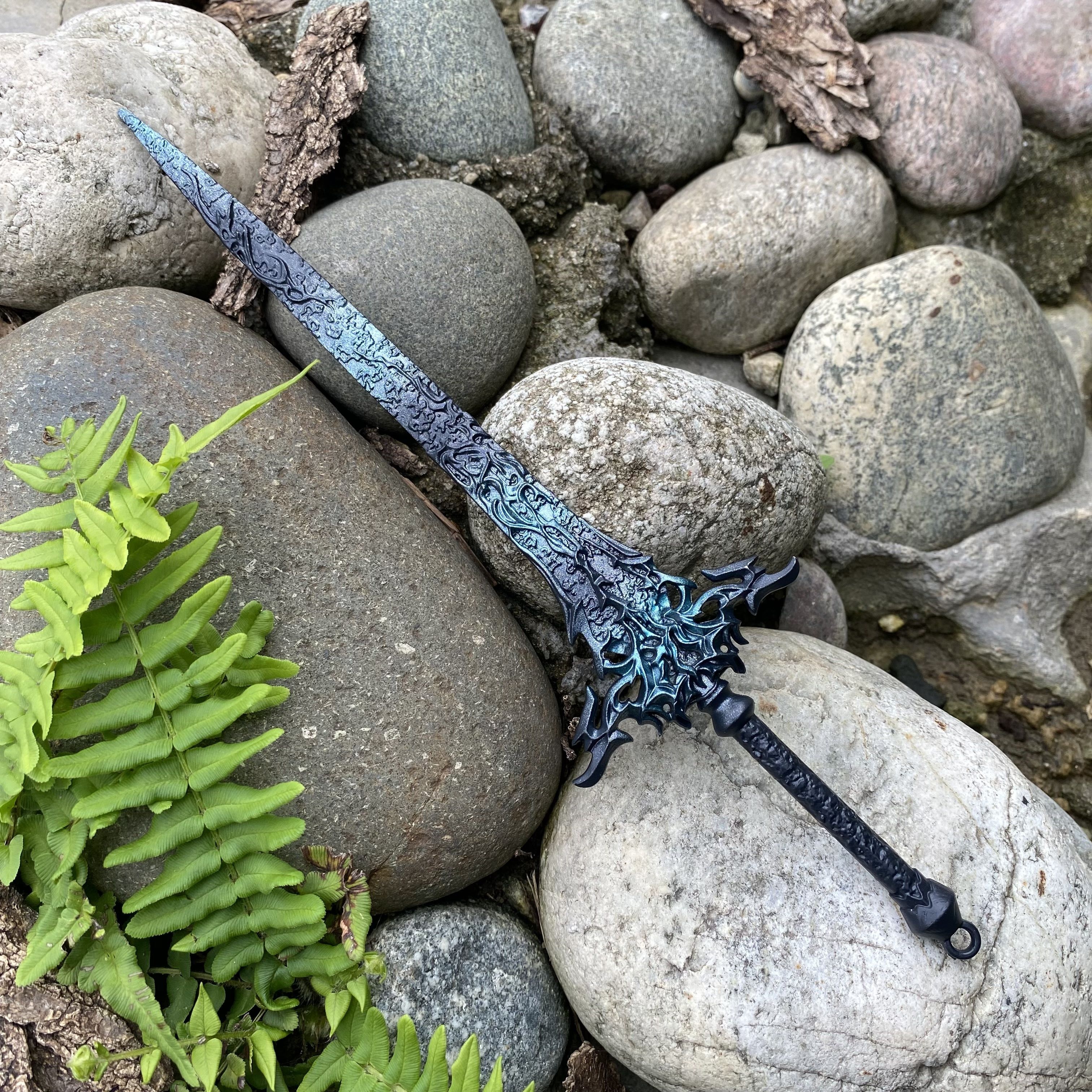 Ffn Hot Sword Clive Rosfiel's Ultima Sword Replica 8.7" Metal Blunt ...