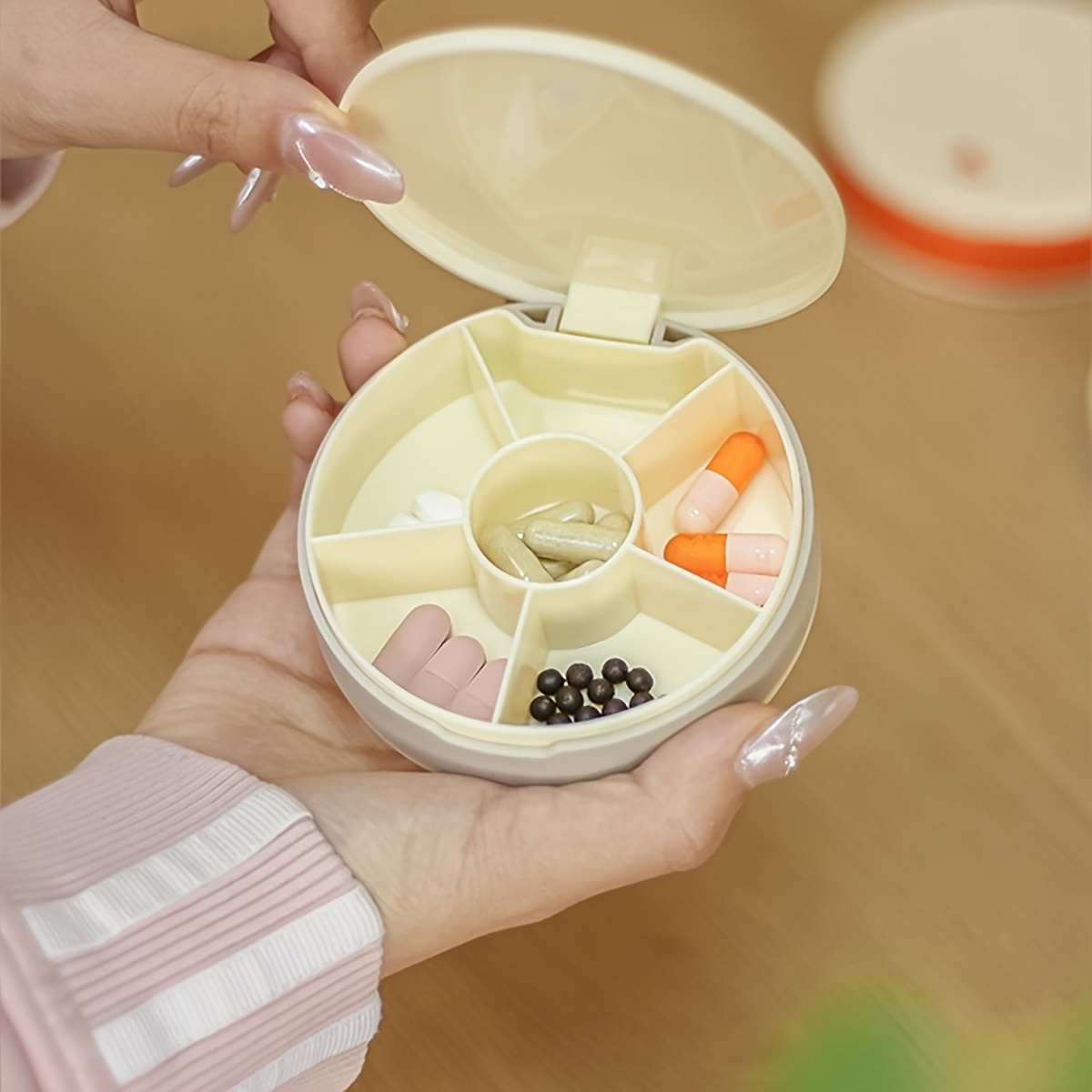 Portable Round Medication Organizer 6 compartment Pill Case - Temu