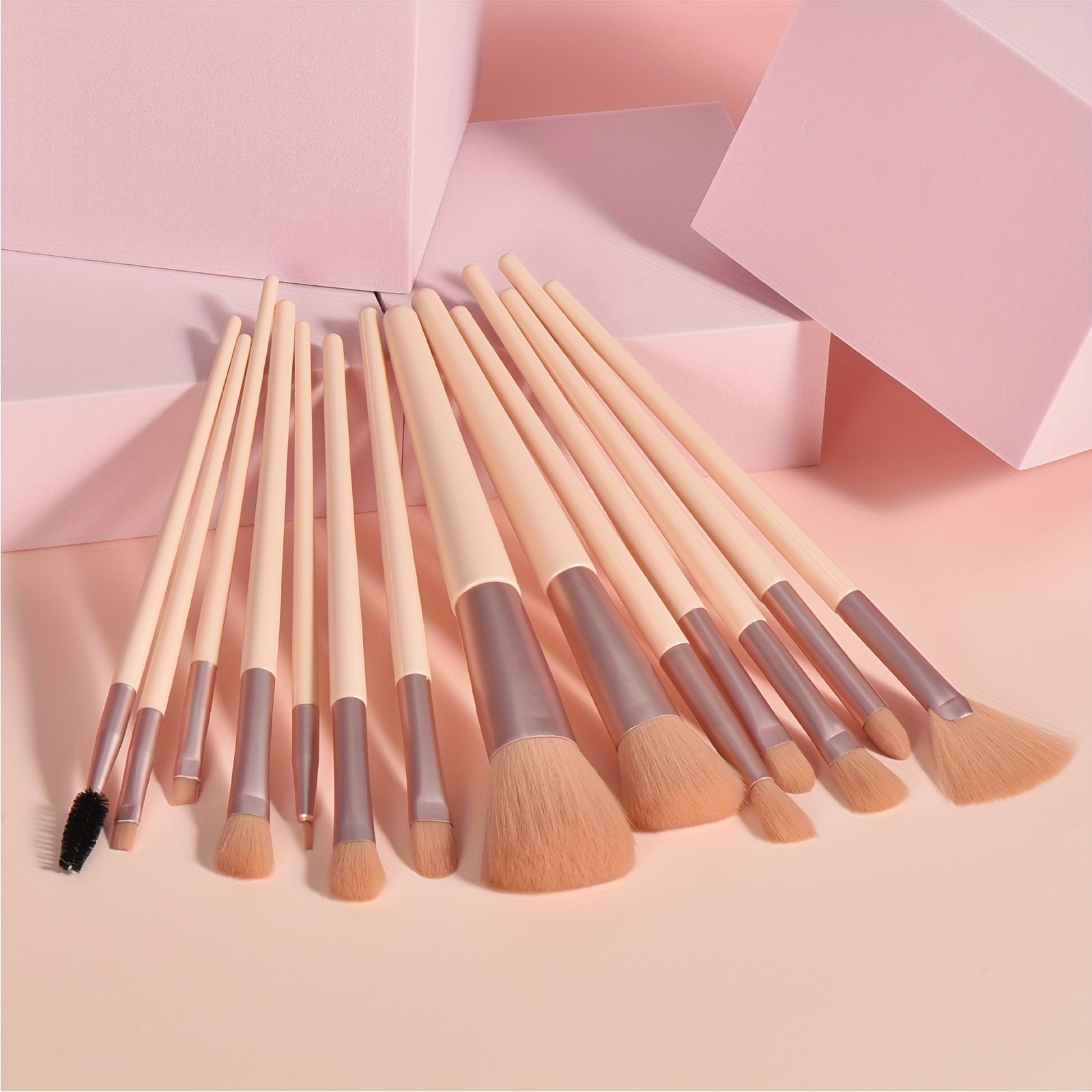 Makeup brush low price store