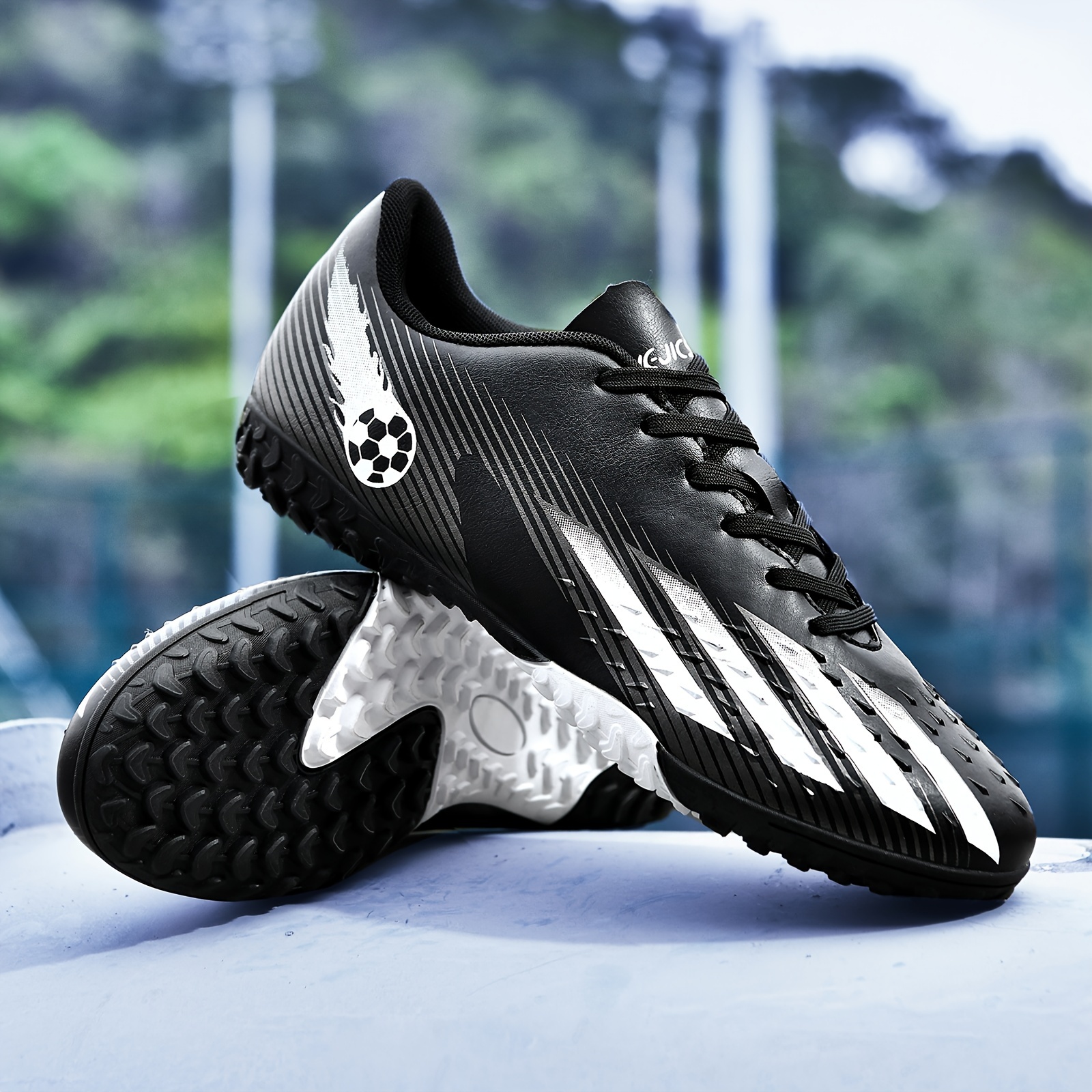 Fashionable Breathable Football Shoes Professional Anti Slip - Temu ...