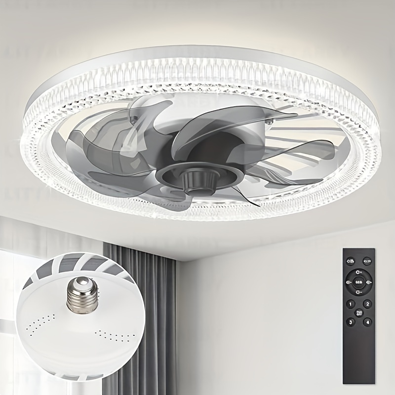 Low profile light socket store