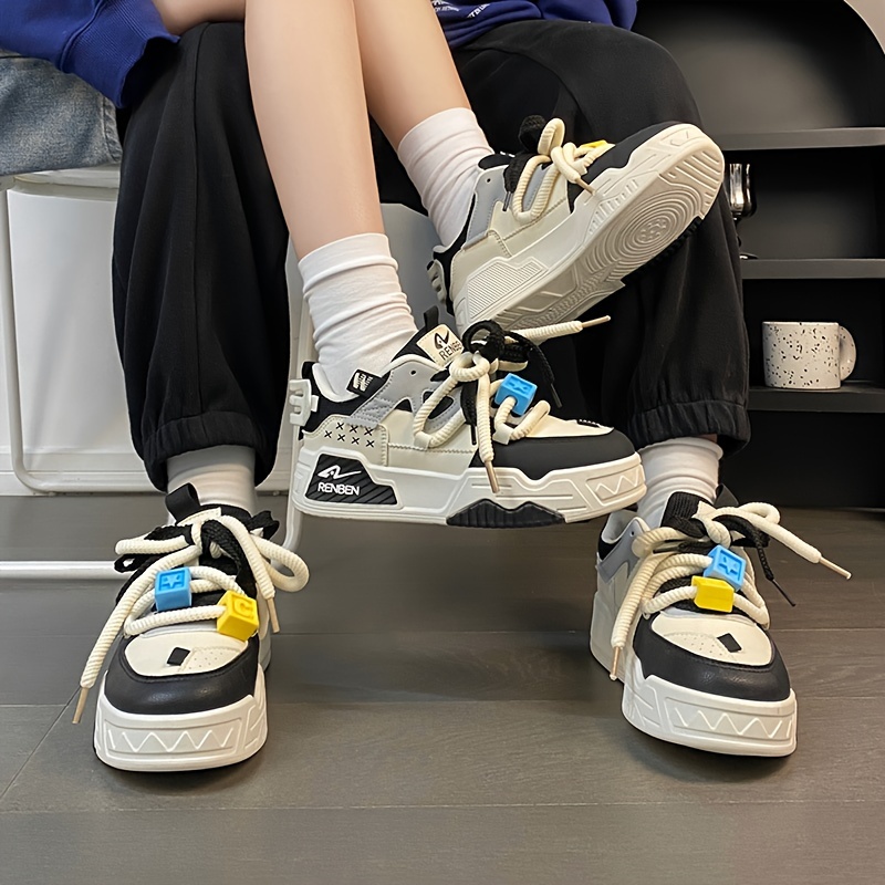 Women's skateboarding shoes store