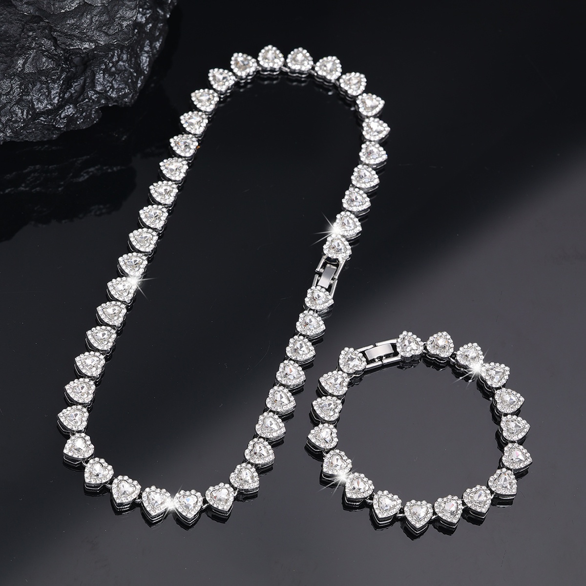 heart chain sold on Temu United States