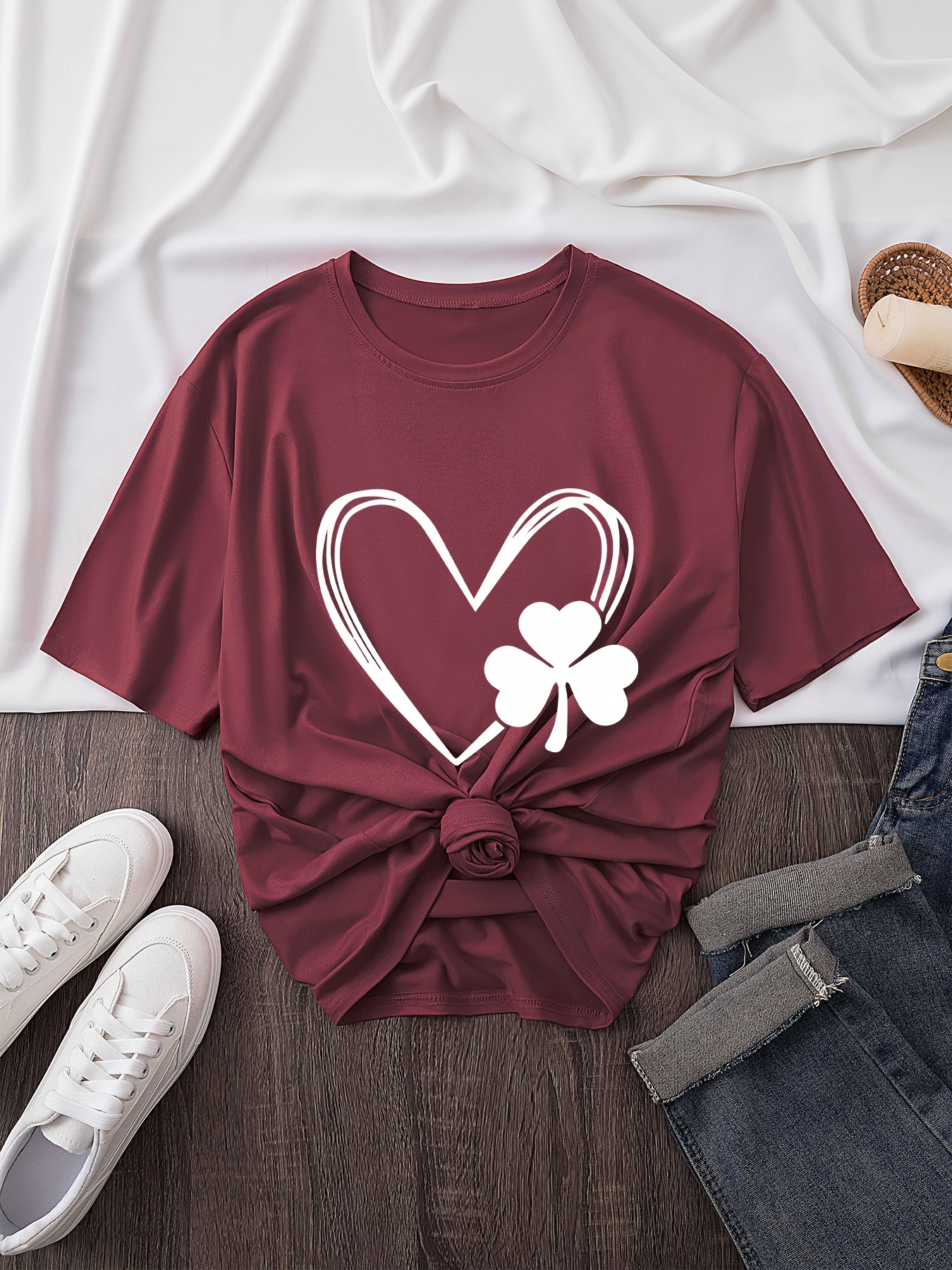 Heart Clover Print T shirt Plus Size Casual Short Sleeve Top - Temu Canada
