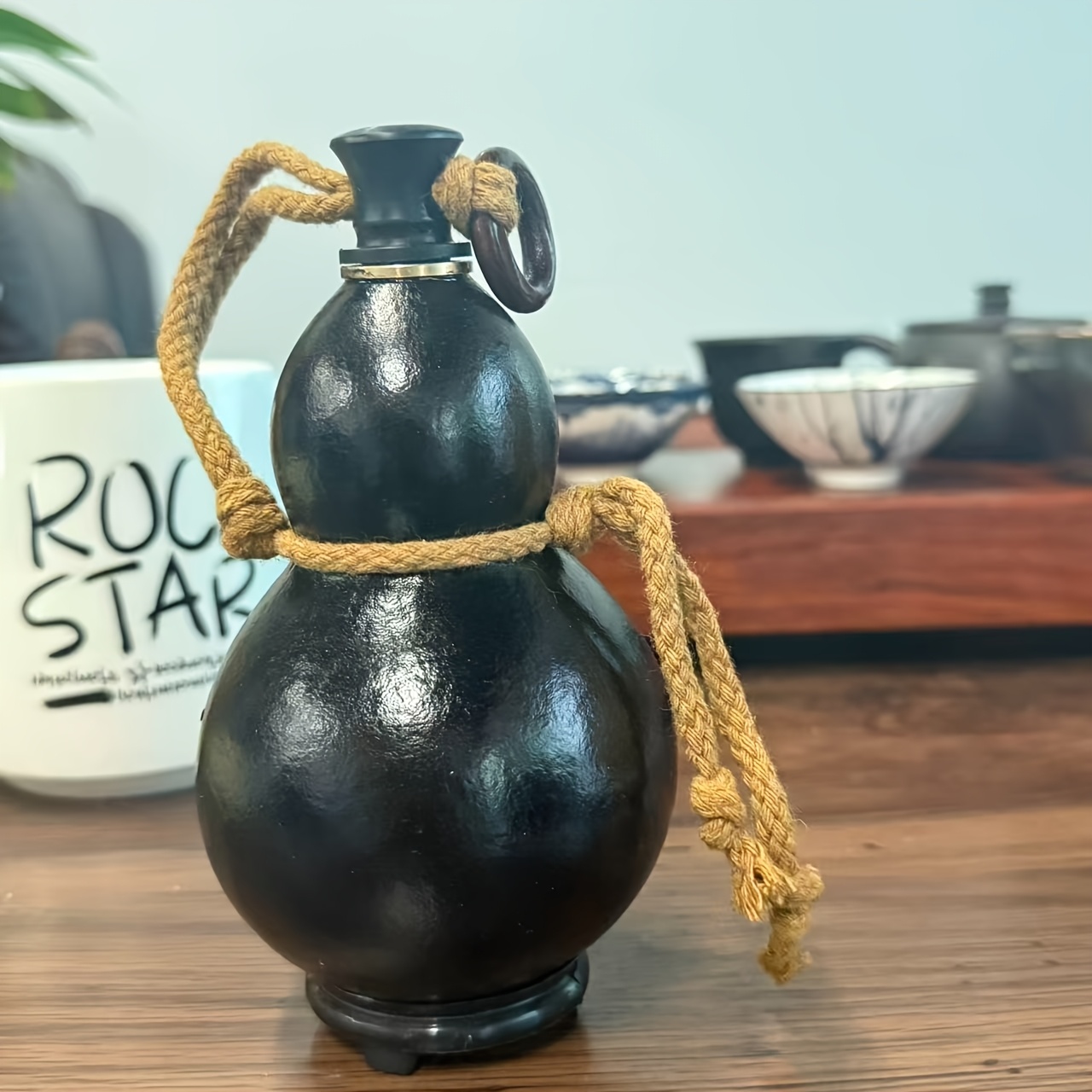 gourd water bottle sold on Temu United States