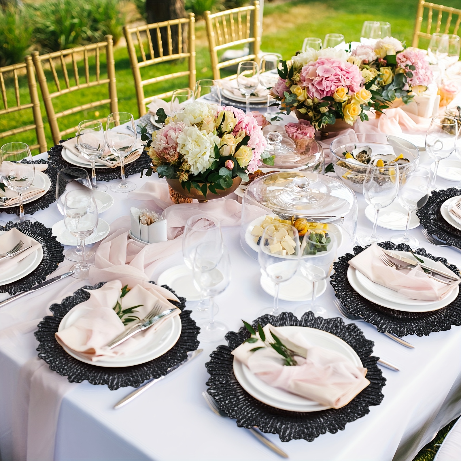 Wedding reception plates in bulk | Beachweddingtips.com