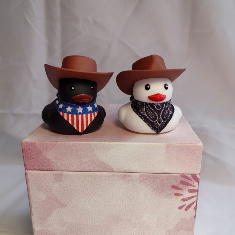 Pato Belico Rubber Ducks For Cars Dashboard, Cowboy Duck Car Dashboard ...