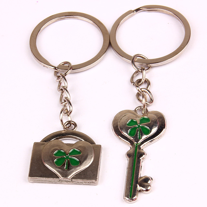 Couple Buckle Key Pendant Creative Gift Alloy Keychain - Temu