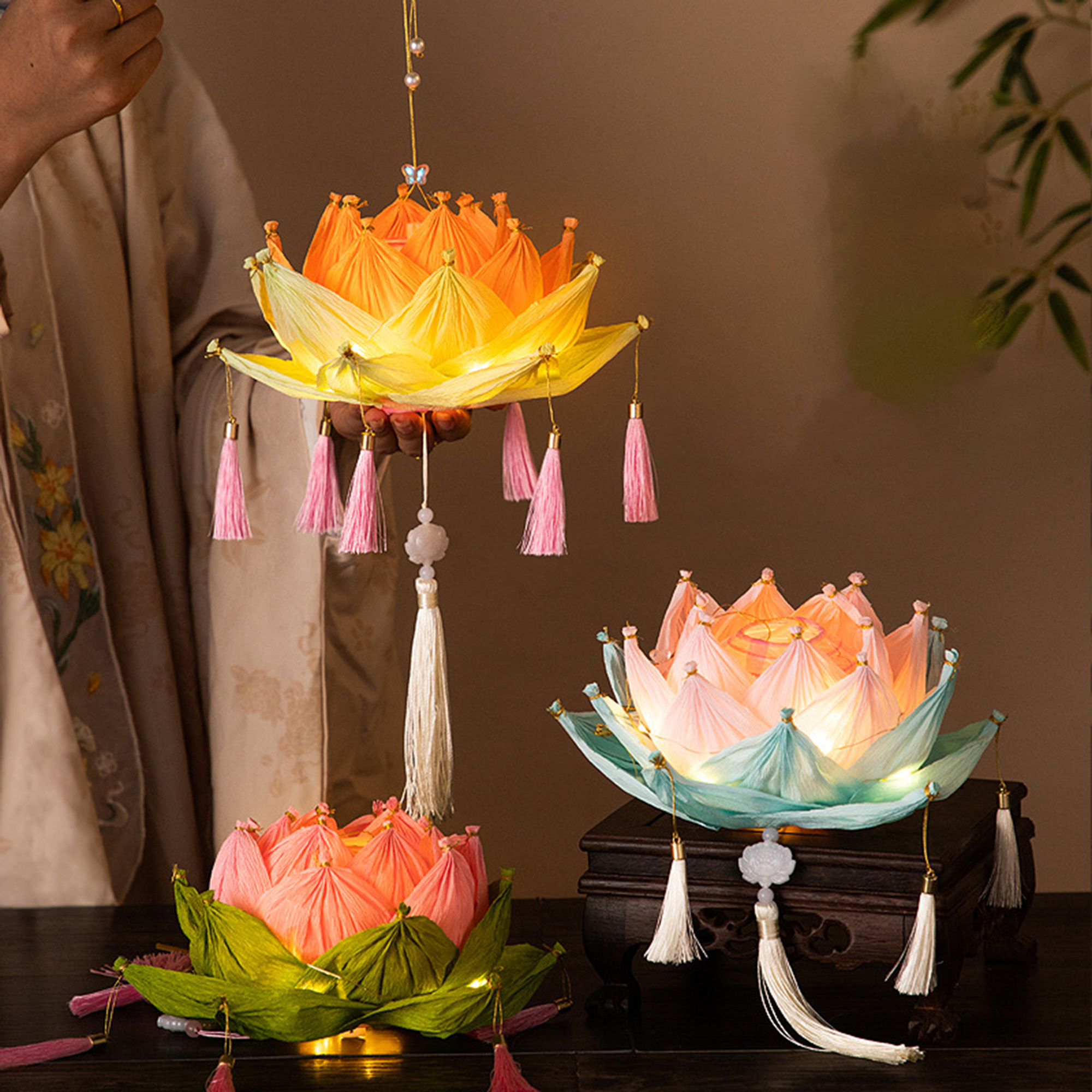 Lotus paper lantern store
