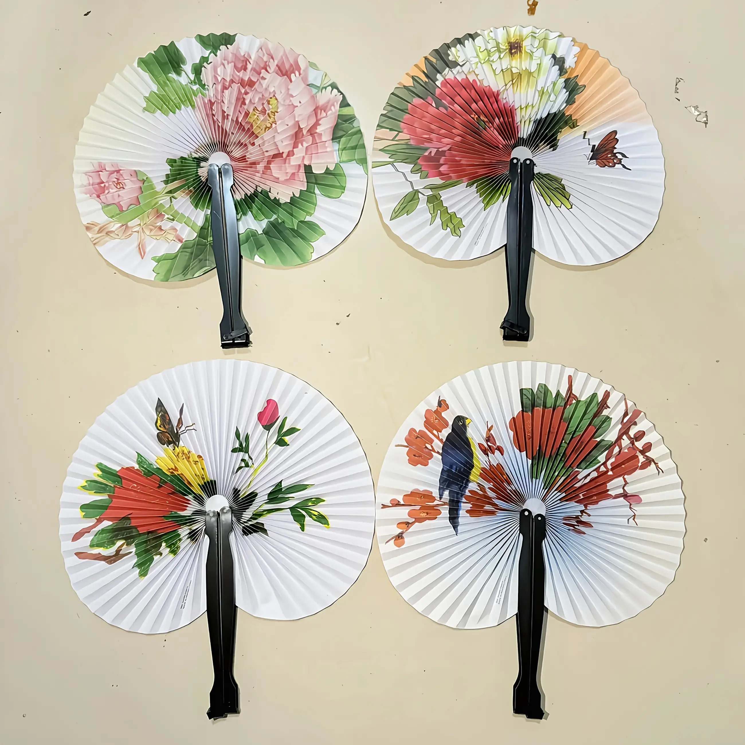 folding fans - United Kingdom