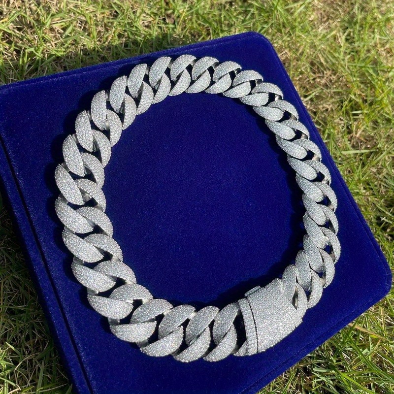 moissanite chain sold on Temu United States