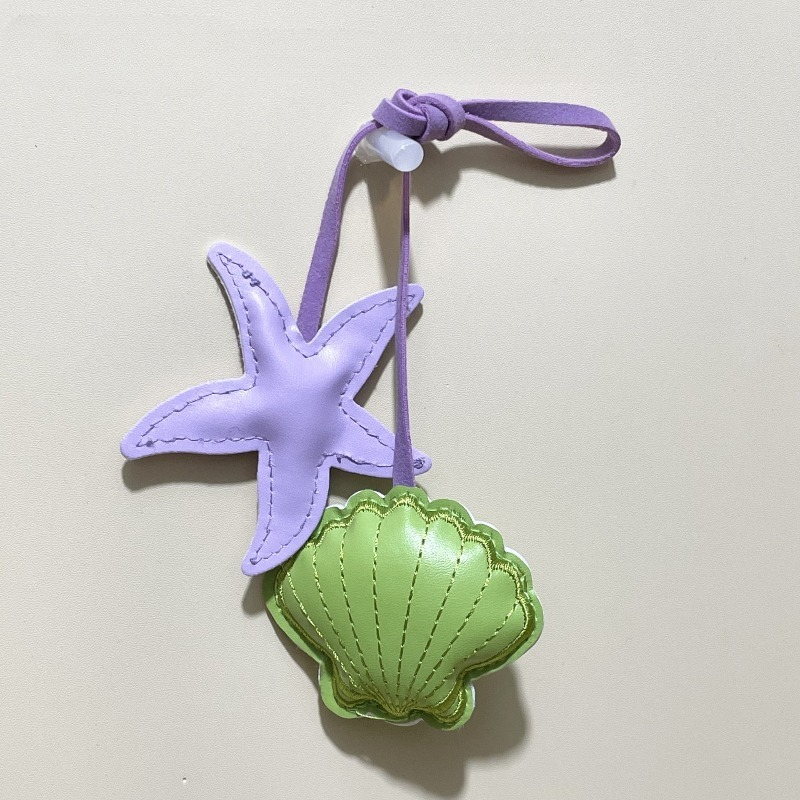 leather keychain sold on Temu Australia