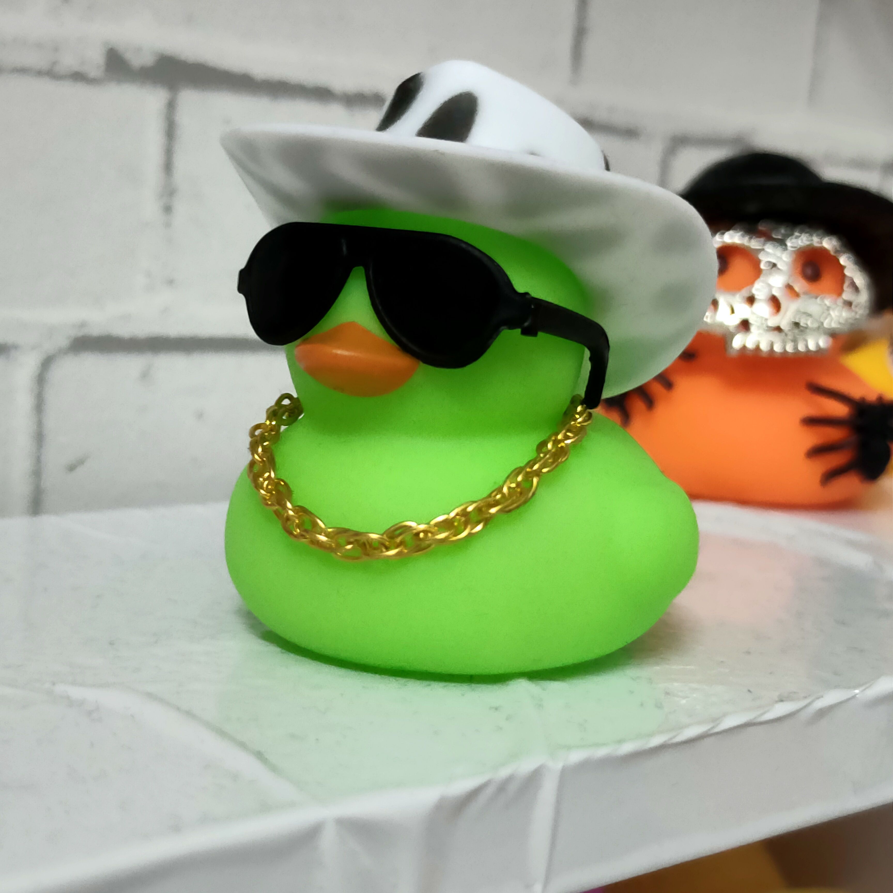 Window Prop Stick Rubber Duck With Cowboy Hat Sold On Australia Jeep ...