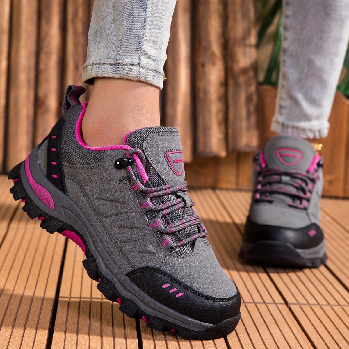 hiking shoes - Pakistan