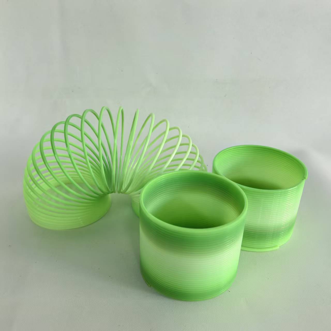 slinky toy sold on Temu United States